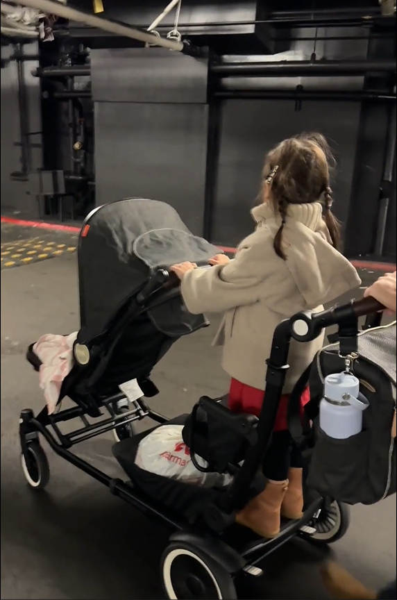 Austlen Entourage 2.0 Review: The Best Double Stroller for Bigger Age ...