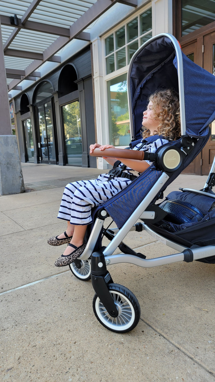 What is included with the Entourage® stroller? – Austlen Baby Co.